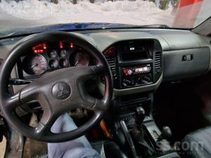 Zaļš Mitsubishi Pajero 2001 Talsi, ar dzinēja tilpumu 3.20 L un nobraukumu 306 tūkst. km par 1500 €, foto 7 vietnē AUTOMOTO.COM.LV
