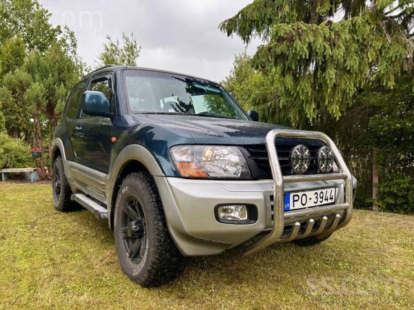 Zaļš Mitsubishi Pajero 2002 Rīga, ar dzinēja tilpumu 3.20 L un nobraukumu 352 tūkst. km par 4300 €, foto 1 vietnē AUTOMOTO.COM.LV