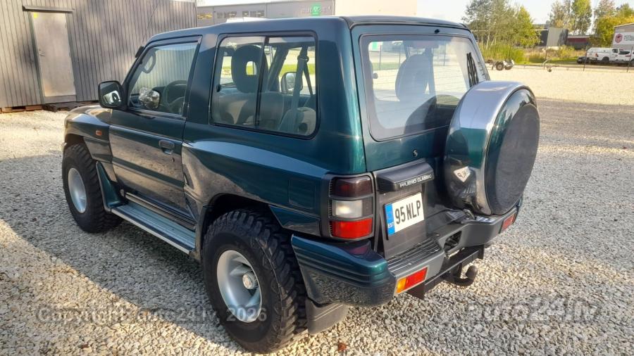 Zaļš Mitsubishi Pajero 2002 Tartu, ar dzinēja tilpumu 2.50 L un nobraukumu 121 tūkst. km par 8900 €, foto 4 vietnē AUTOMOTO.COM.LV