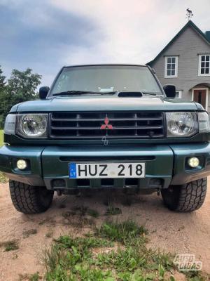 Zaļš Mitsubishi Pajero 2003 Viļņa, ar dzinēja tilpumu 2.50 L un nobraukumu 254 tūkst. km par 4300 €, foto 10 vietnē AUTOMOTO.COM.LV