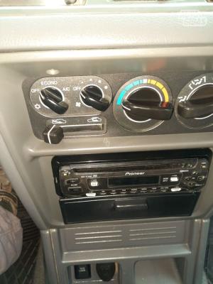 Zaļš Mitsubishi Pajero 2003 Viļņa, ar dzinēja tilpumu 2.50 L un nobraukumu 254 tūkst. km par 4300 €, foto 19 vietnē AUTOMOTO.COM.LV
