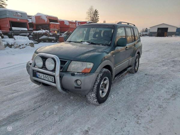 Zaļš Mitsubishi Pajero 2005 Ariogala, ar dzinēja tilpumu 3.20 L un nobraukumu 80 tūkst. km par 3600 €, foto 1 vietnē AUTOMOTO.COM.LV