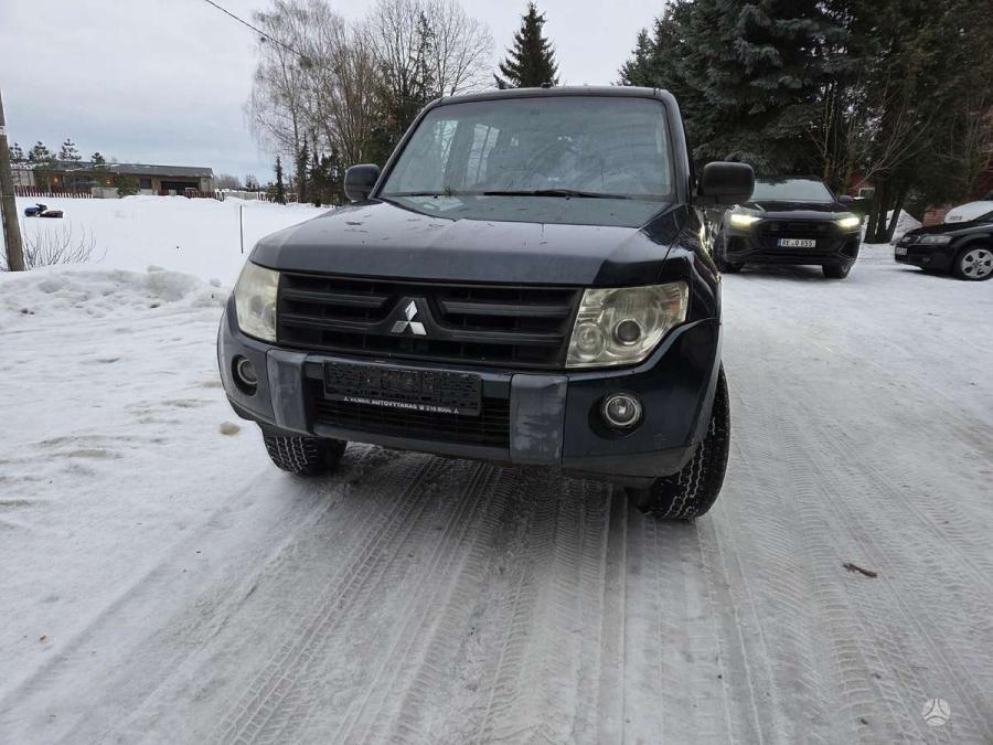 Зеленый Мицубиси Паджеро 2007 в Каунас, объемом двигателя 3.20 л и пробегом 190 тыс. км за 4950 €, фото 7 на AUTOMOTO.COM.LV