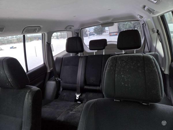 Green Mitsubishi Pajero 2007 in Kaunas, with an engine capacity of 3.20 L and mileage of 190 thousand km for 4950 €, photo 11 on AUTOMOTO.COM.LV