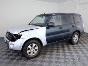 Зеленый Мицубиси Паджеро 2007 в Таллин, объемом двигателя 3.20 л и пробегом 279 тыс. км за 1999 €, фото 3 на AUTOMOTO.COM.LV
