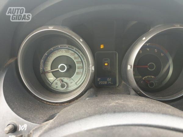Green Mitsubishi Pajero 2007 in Vilnius, with an engine capacity of 3.20 L and mileage of 201 thousand km for 500 €, photo 9 on AUTOMOTO.COM.LV