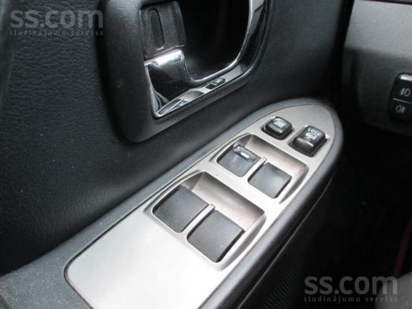 Zaļš Mitsubishi Pajero 2007 Rīga, ar dzinēja tilpumu 3.20 L un nobraukumu 317 tūkst. km par 7150 €, foto 7 vietnē AUTOMOTO.COM.LV