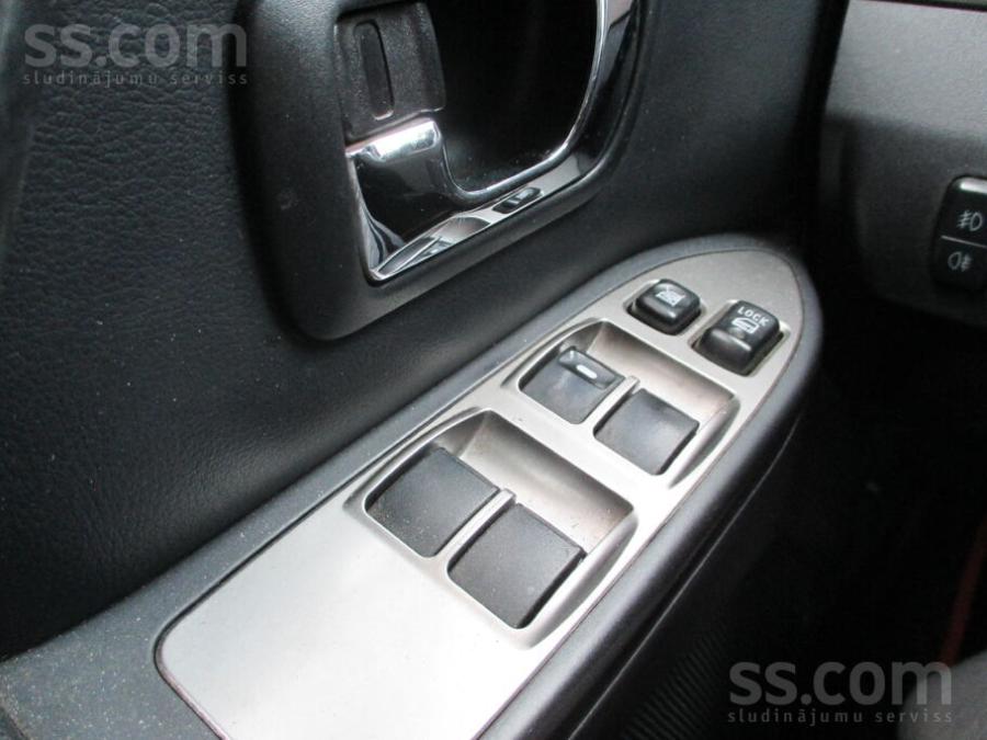 Zaļš Mitsubishi Pajero 2007 Rīga, ar dzinēja tilpumu 3.20 L un nobraukumu 317 tūkst. km par 7150 €, foto 8 vietnē AUTOMOTO.COM.LV