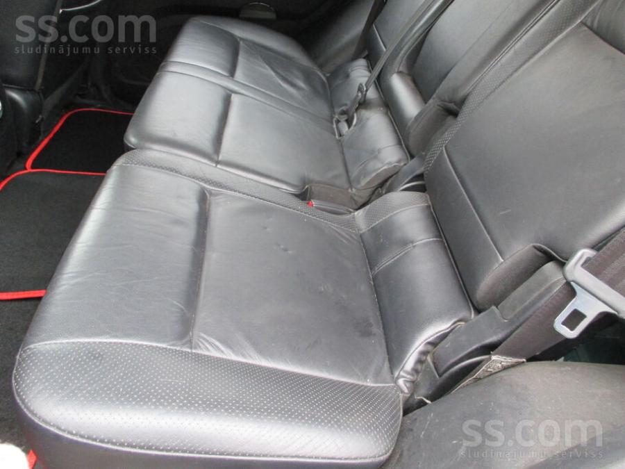 Zaļš Mitsubishi Pajero 2007 Rīga, ar dzinēja tilpumu 3.20 L un nobraukumu 317 tūkst. km par 7150 €, foto 11 vietnē AUTOMOTO.COM.LV