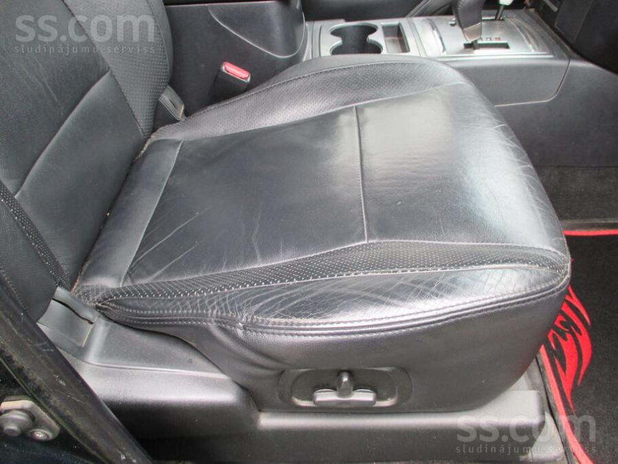 Zaļš Mitsubishi Pajero 2007 Rīga, ar dzinēja tilpumu 3.20 L un nobraukumu 317 tūkst. km par 7150 €, foto 12 vietnē AUTOMOTO.COM.LV