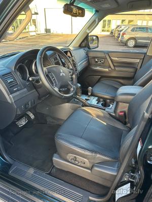Green Mitsubishi Pajero 2019 in Tallinn, with an engine capacity of 3.20 L and mileage of 74 thousand km for 37990 €, photo 17 on AUTOMOTO.COM.LV