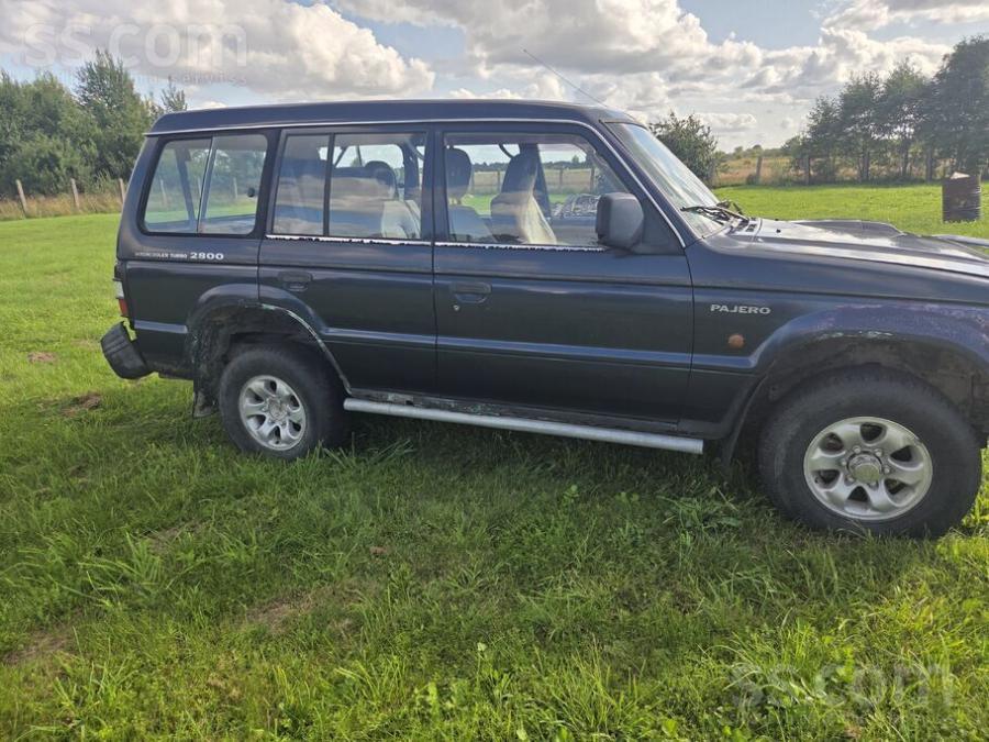 Зеленый Мицубиси Паджеро 1996 в Тукумс, объемом двигателя 2.80 л и пробегом 265 тыс. км за 1000 €, фото 3 на AUTOMOTO.COM.LV