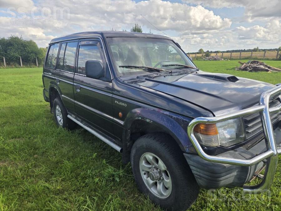 Зеленый Мицубиси Паджеро 1996 в Тукумс, объемом двигателя 2.80 л и пробегом 265 тыс. км за 1000 €, фото 4 на AUTOMOTO.COM.LV