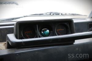 Pelēks Mitsubishi Pajero 1986 Rīga, ar dzinēja tilpumu 2.50 L un nobraukumu 239 tūkst. km par 4495 €, foto 7 vietnē AUTOMOTO.COM.LV