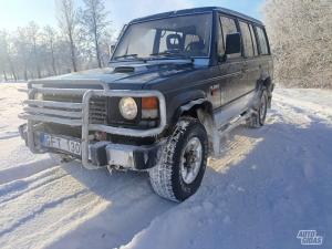 Pelēks Mitsubishi Pajero 1992 Viļņa, ar dzinēja tilpumu 2.50 L un nobraukumu 400 tūkst. km par 2500 €, foto 8 vietnē AUTOMOTO.COM.LV