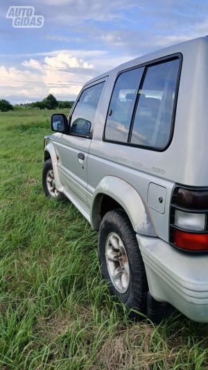 Pelēks Mitsubishi Pajero 1995 Kauņa, ar dzinēja tilpumu 2.50 L un nobraukumu 313 tūkst. km par 3650 €, foto 6 vietnē AUTOMOTO.COM.LV