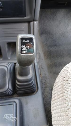 Pelēks Mitsubishi Pajero 1995 Kauņa, ar dzinēja tilpumu 2.50 L un nobraukumu 313 tūkst. km par 3650 €, foto 13 vietnē AUTOMOTO.COM.LV