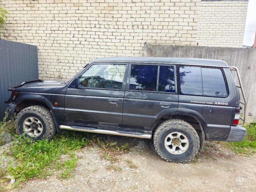 Серый Мицубиси Паджеро 1995 в Каунас, объемом двигателя 2.84 л и пробегом 320 тыс. км за 2800 €, фото 8 на AUTOMOTO.COM.LV