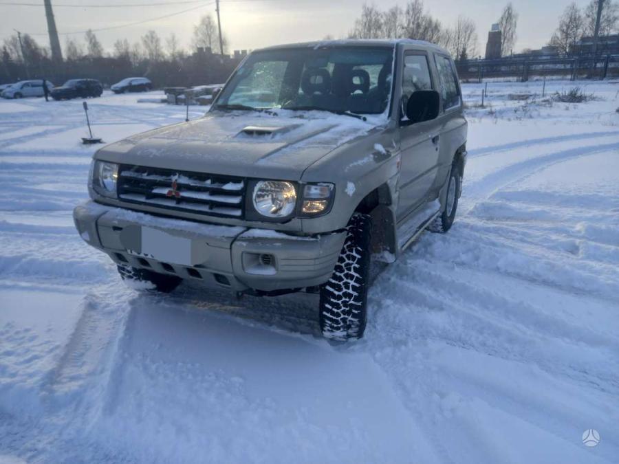 Grey Mitsubishi Pajero 1998 in Panevezys, with an engine capacity of 2.84 L and mileage of 166 thousand km for 4200 €, photo 1 on AUTOMOTO.COM.LV