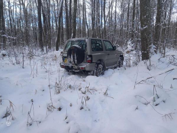 Grey Mitsubishi Pajero 1998 in Panevezys, with an engine capacity of 2.84 L and mileage of 160 thousand km for 4200 €, photo 3 on AUTOMOTO.COM.LV