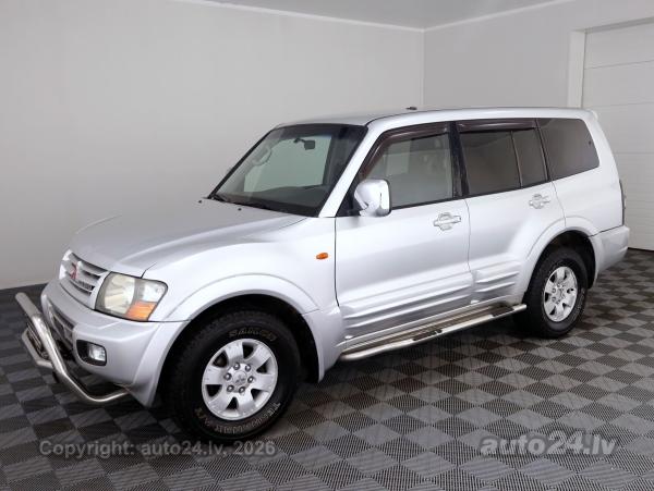 Pelēks Mitsubishi Pajero 2000 Tallina, ar dzinēja tilpumu 3.20 L un nobraukumu 339 tūkst. km par 2499 €, foto 2 vietnē AUTOMOTO.COM.LV