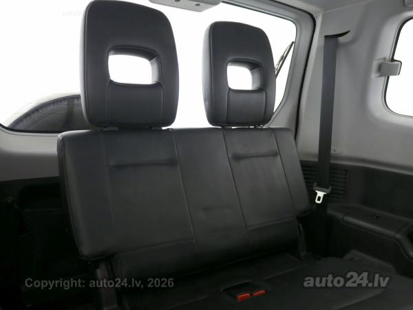 Pelēks Mitsubishi Pajero 2000 Tallina, ar dzinēja tilpumu 3.20 L un nobraukumu 339 tūkst. km par 2499 €, foto 8 vietnē AUTOMOTO.COM.LV