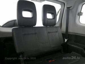 Pelēks Mitsubishi Pajero 2000 Tallina, ar dzinēja tilpumu 3.20 L un nobraukumu 339 tūkst. km par 2499 €, foto 9 vietnē AUTOMOTO.COM.LV