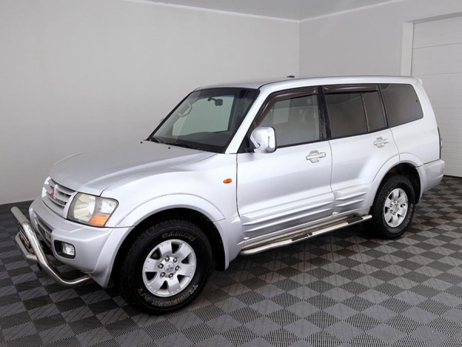 Grey Mitsubishi Pajero 2000 in Tallinn, with an engine capacity of 3.20 L and mileage of 339 thousand km for 1999 €, photo 3 on AUTOMOTO.COM.LV