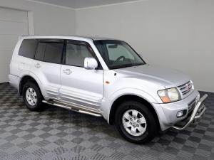 Grey Mitsubishi Pajero 2000 in Tallinn, with an engine capacity of 3.20 L and mileage of 339 thousand km for 1999 €, photo 10 on AUTOMOTO.COM.LV