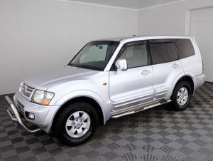 Grey Mitsubishi Pajero 2000 in Tallinn, with an engine capacity of 3.20 L and mileage of 339 thousand km for 1799 €, photo 3 on AUTOMOTO.COM.LV