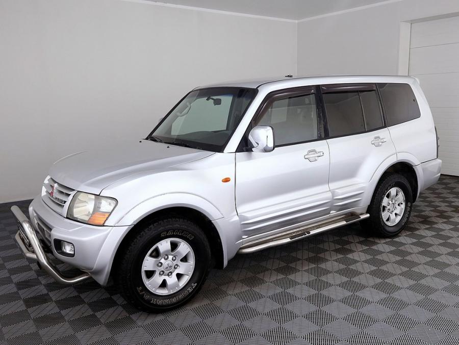 Grey Mitsubishi Pajero 2000 in Tallinn, with an engine capacity of 3.20 L and mileage of 339 thousand km for 1799 €, photo 11 on AUTOMOTO.COM.LV