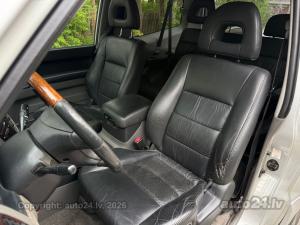 Pelēks Mitsubishi Pajero 2001 Tartu, ar dzinēja tilpumu 3.20 L un nobraukumu 297 tūkst. km par 2999 €, foto 12 vietnē AUTOMOTO.COM.LV