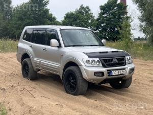 Серый Мицубиси Паджеро 2001 в Рига, объемом двигателя 3.20 л и пробегом 520 тыс. км за 2500 €, фото  на AUTOMOTO.COM.LV