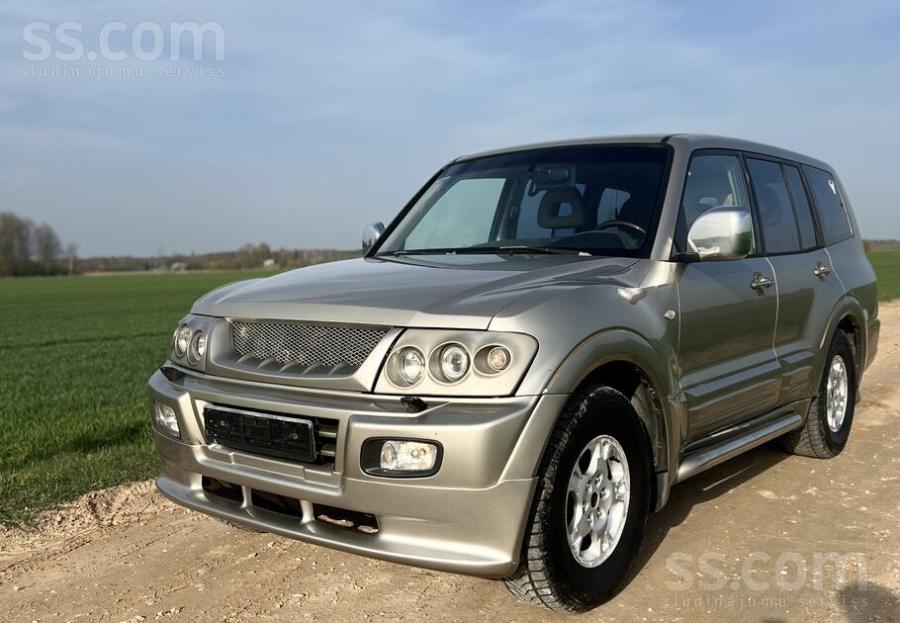Pelēks Mitsubishi Pajero 2002 Jelgava, ar dzinēja tilpumu 3.20 L un nobraukumu 316 tūkst. km par 1995 €, foto 2 vietnē AUTOMOTO.COM.LV