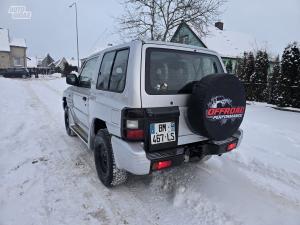 Grey Mitsubishi Pajero 2002 in Raseiniai, with an engine capacity of 2.50 L and mileage of 304 thousand km for 4650 €, photo 9 on AUTOMOTO.COM.LV