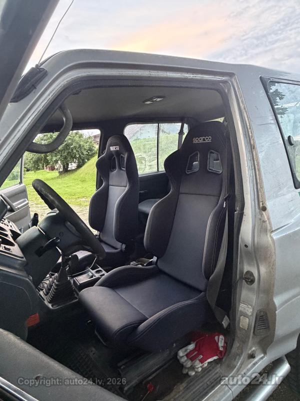 Grey Mitsubishi Pajero 2002 in Tallinn, with an engine capacity of 2.50 L and mileage of 0 thousand km for 5500 €, photo 2 on AUTOMOTO.COM.LV