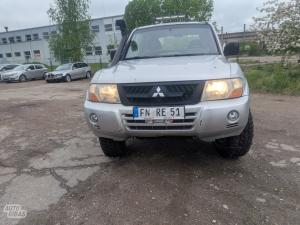 Grey Mitsubishi Pajero 2003 in Radviliskis, with an engine capacity of 3.20 L and mileage of 290 thousand km for 3800 €, photo 3 on AUTOMOTO.COM.LV