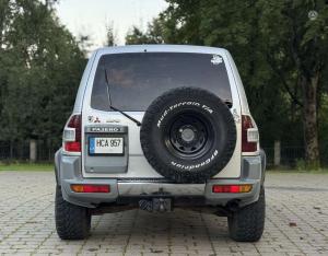Pelēks Mitsubishi Pajero 2003 Viļņa, ar dzinēja tilpumu 3.20 L un nobraukumu 299 tūkst. km par 3850 €, foto 6 vietnē AUTOMOTO.COM.LV