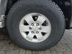 Grey Mitsubishi Pajero 2004 in Vilnius, with an engine capacity of 3.20 L and mileage of 247 thousand km for 14500 €, photo 6 on AUTOMOTO.COM.LV