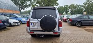 Grey Mitsubishi Pajero 2004 in Valmiera, with an engine capacity of 3.20 L and mileage of 420 thousand km for 5100 €, photo 5 on AUTOMOTO.COM.LV