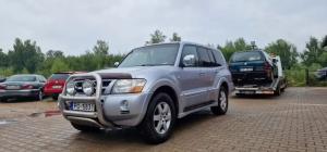Grey Mitsubishi Pajero 2004 in Valmiera, with an engine capacity of 3.20 L and mileage of 420 thousand km for 5100 €, photo 8 on AUTOMOTO.COM.LV