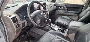 Grey Mitsubishi Pajero 2004 in Valmiera, with an engine capacity of 3.20 L and mileage of 420 thousand km for 5100 €, photo 11 on AUTOMOTO.COM.LV