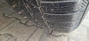 Grey Mitsubishi Pajero 2004 in Valmiera, with an engine capacity of 3.20 L and mileage of 420 thousand km for 5100 €, photo 13 on AUTOMOTO.COM.LV