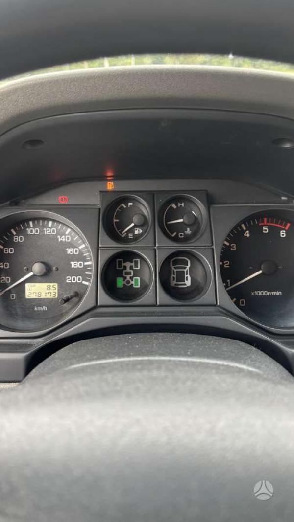 Pelēks Mitsubishi Pajero 2004 Utena, ar dzinēja tilpumu 2.48 L un nobraukumu 280 tūkst. km par 2800 €, foto 10 vietnē AUTOMOTO.COM.LV