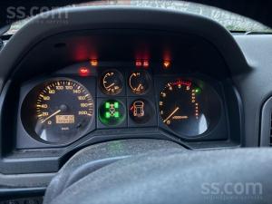 Pelēks Mitsubishi Pajero 2004 Rīga, ar dzinēja tilpumu 3.20 L un nobraukumu 365 tūkst. km par 4000 €, foto 8 vietnē AUTOMOTO.COM.LV