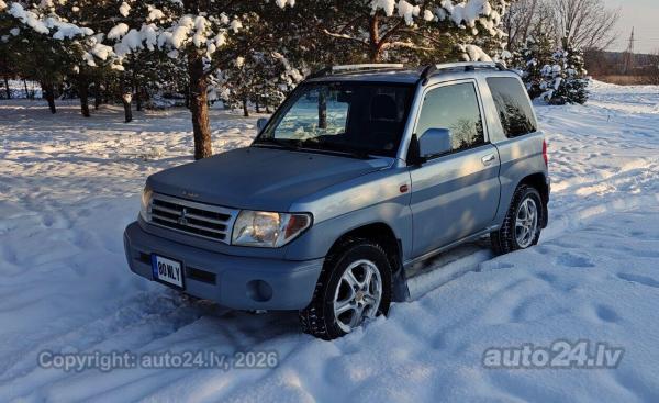 Grey Mitsubishi Pajero 2005 in Parnu, with an engine capacity of 1.80 L and mileage of 193 thousand km for 3400 €, photo 5 on AUTOMOTO.COM.LV