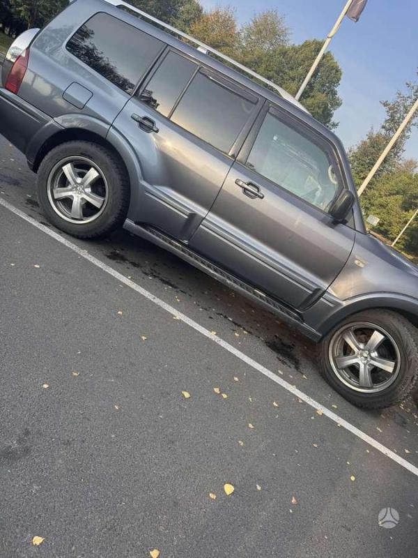 Grey Mitsubishi Pajero 2006 in Salcininkai, with an engine capacity of 3.20 L and mileage of 489 thousand km for 5500 €, photo 5 on AUTOMOTO.COM.LV