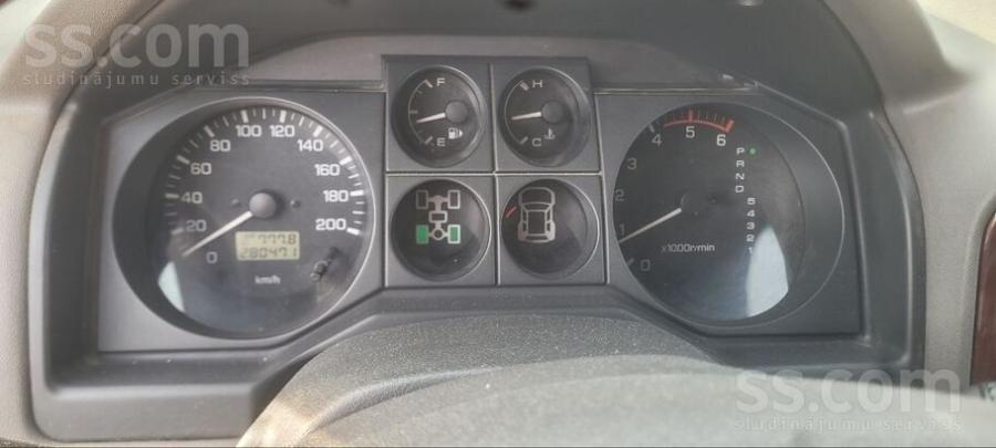 Pelēks Mitsubishi Pajero 2006 Rīga, ar dzinēja tilpumu 3.20 L un nobraukumu 280 tūkst. km par 4000 €, foto 7 vietnē AUTOMOTO.COM.LV