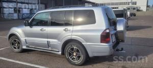 Pelēks Mitsubishi Pajero 2006 Rīga, ar dzinēja tilpumu 3.20 L un nobraukumu 280 tūkst. km par 4000 €, foto 13 vietnē AUTOMOTO.COM.LV