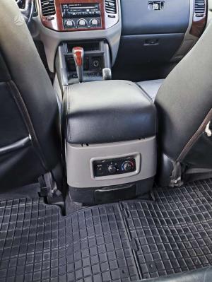 Pelēks Mitsubishi Pajero 2006 Viļņa, ar dzinēja tilpumu 3.20 L un nobraukumu 279 tūkst. km par 3950 €, foto 20 vietnē AUTOMOTO.COM.LV